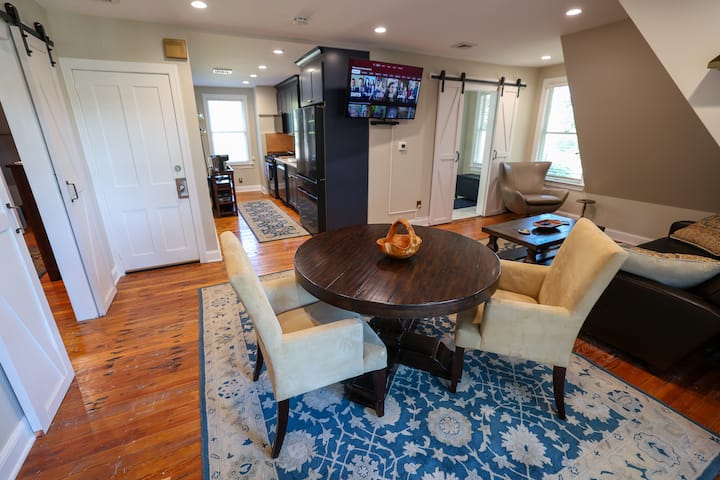 Historic Carriage House With Private Parking - Wilmington, DE