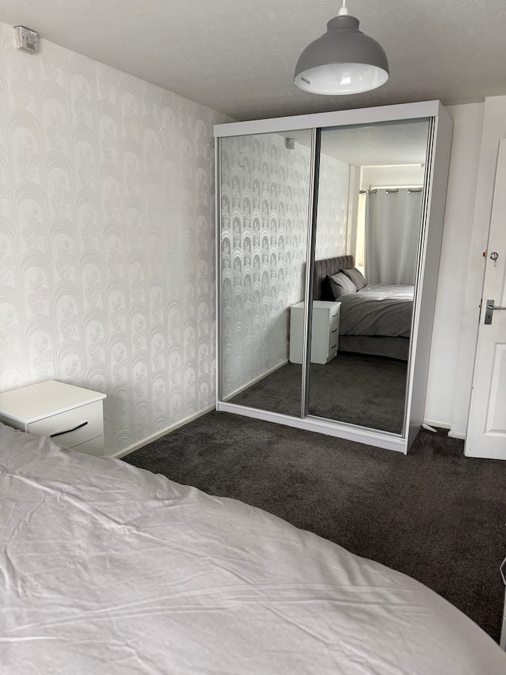 Belexsia Guest House 3 Bedrooms - Stoke-on-Trent