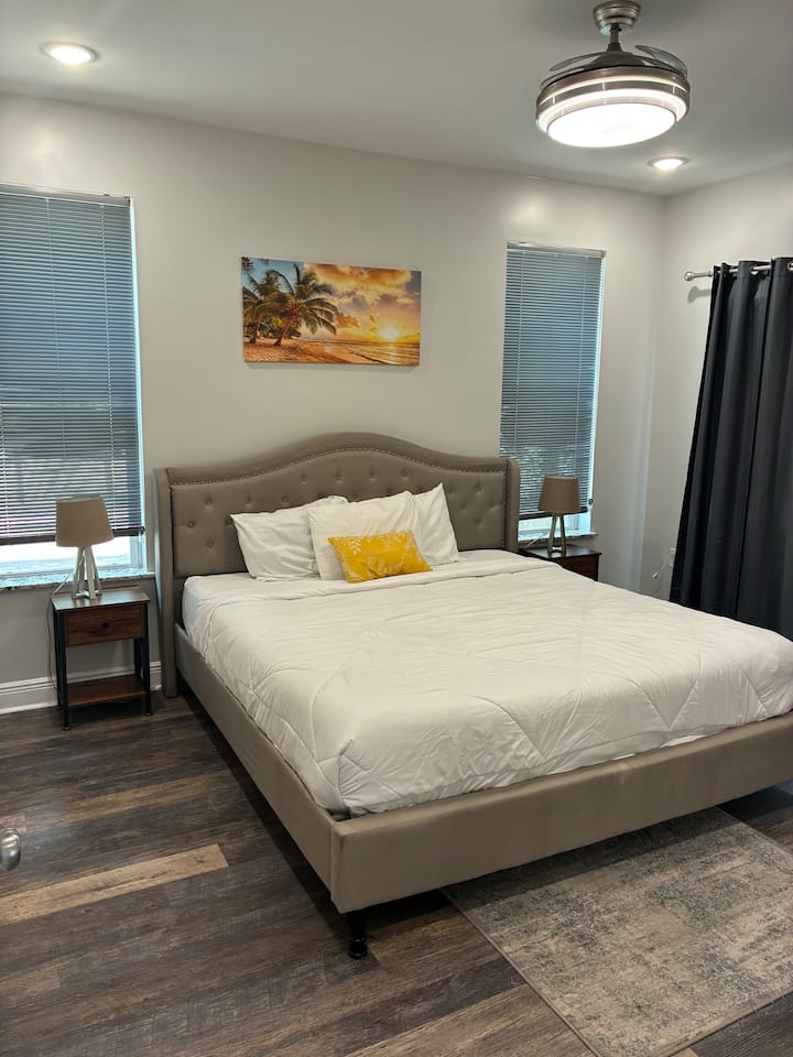 Barefoot Bliss 1 Bed Apt. - Biloxi, MS