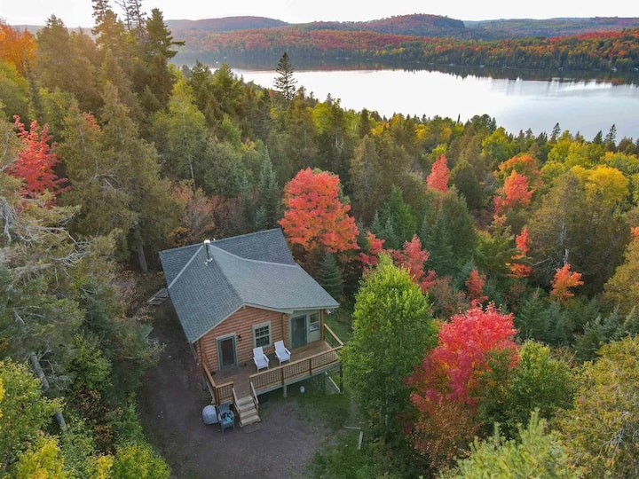 Caribou Lake Lookout W/ Hot Tub - Lutsen, MN