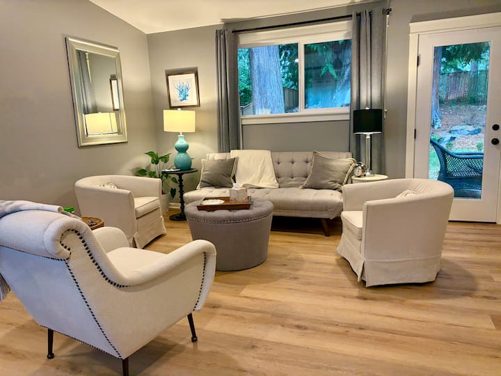 Edmonds Way Studio - Edmonds, WA