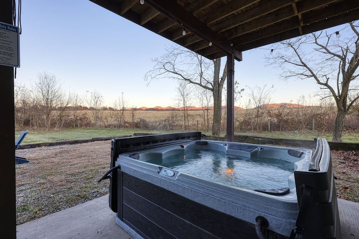 Shenandoah Wildwood Retreat W/firepit And Hot Tub - Massanutten, VA