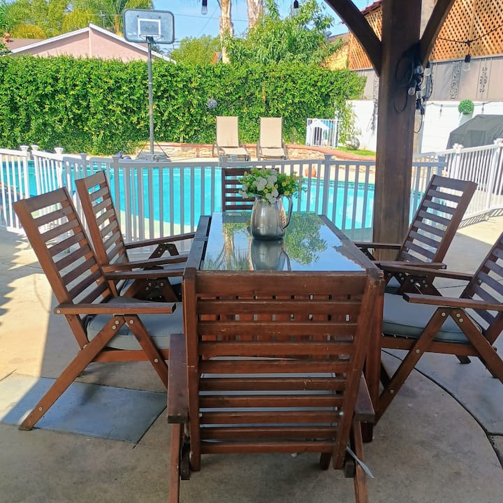 Downey Retreat: Minutes To Disney, Sofi & Beach - South Gate, CA
