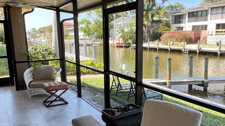 Great Waterfront Getaway With A Dock - Naples, FL