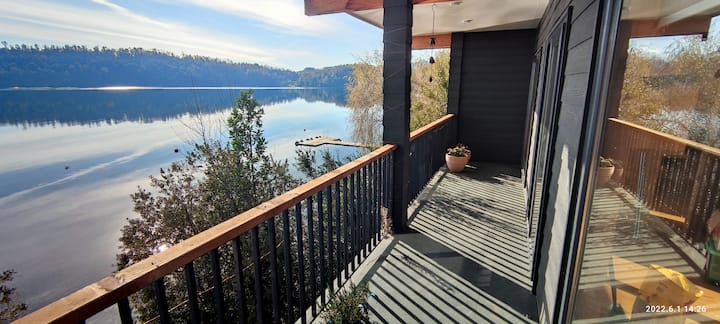 Casa  Y Quincho Con Playa, Excelente Ubicación. - Panguipulli