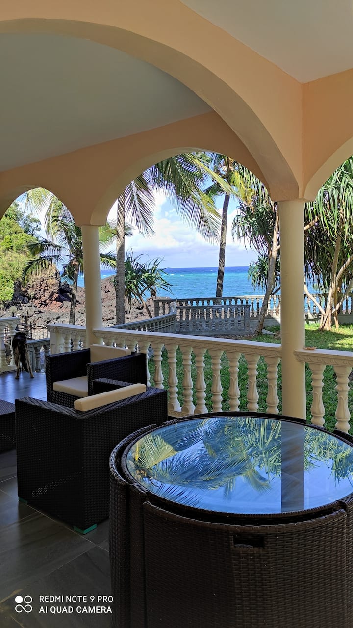 Maison Au Bord De L'océan Indien - Moroni