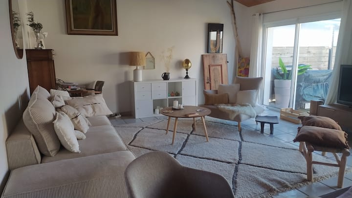 Maison 2 Chambres Bord De Mer, Limite Des Minimes. - La Rochelle