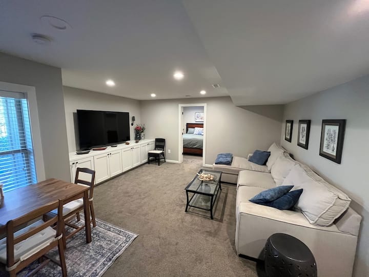 Charlotte Street Retreat - Kansas City