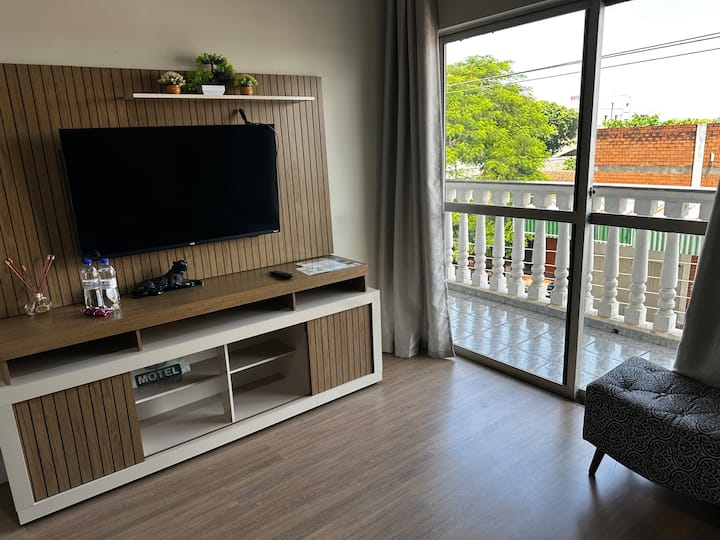 Apto Completo A  Poucos Passos Da Ponte •Wifi • Ar - Foz do Iguaçu