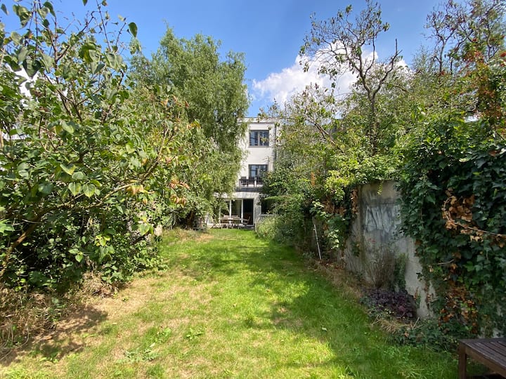Prachtige Eengezinswoning Met Grote Tuin! - Antwerp, Belgium
