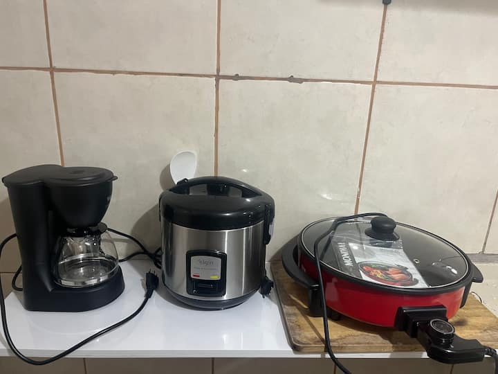 Microcasa Privativa Em Osasco: Suíte Com Cozinha - Osasco