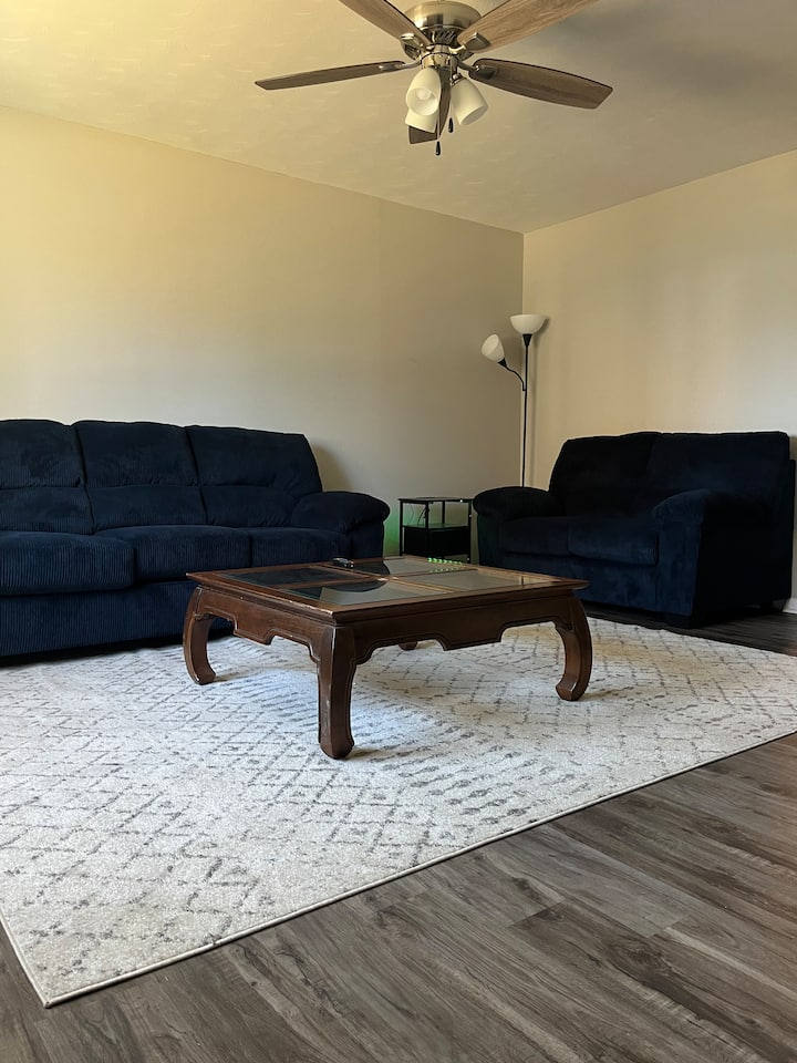 Beautifully Renovated Spacious Home In Mishawaka - Mishawaka, IN