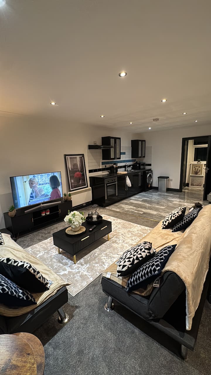 Cozy City Center Retreat | Wi-fi + Hd Tv - Huddersfield