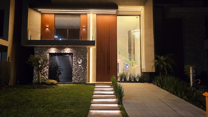 Casa Alto Padrão Em Condomínio. - Xangri-Lá