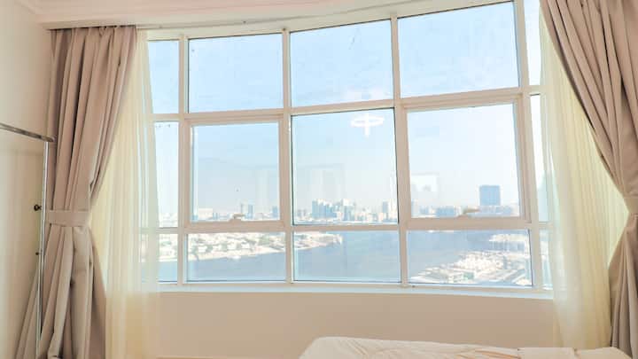Spacious & Modern | Aesthetic 1br With Creek View - Ajman
