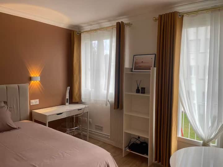 Studio Cosy
Proche La Gare,ladéfense, Paris Centre - Rueil-Malmaison