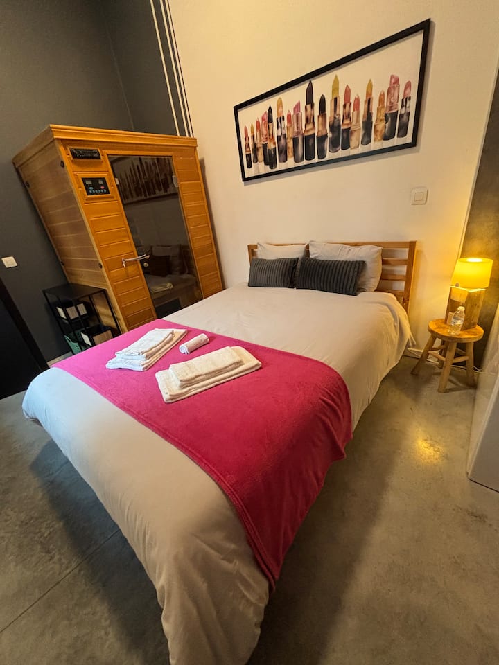 Le Plan B ! Loveroom / Sauna & Jacuzzi - 80m2 - La Louvière