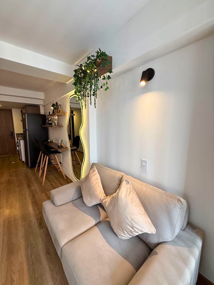 Renteo | Cozy Zen Travel Loft En Chapinero Central - Bogota