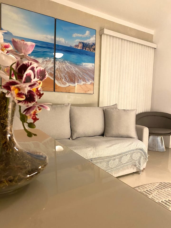 Apt Com Acesso As Melhores Praias Do Guarujá. - Guarujá