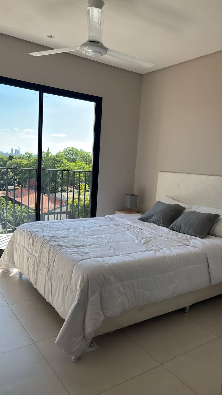Monoambiente Con Hermosa Vista - Paraguay