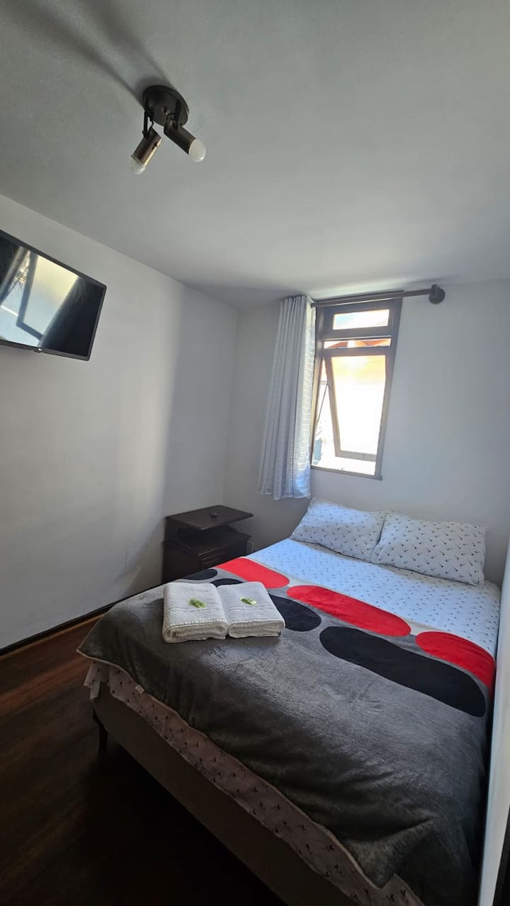 Estúdio Com Cozinha E Acesso Compartilhado - Curitiba