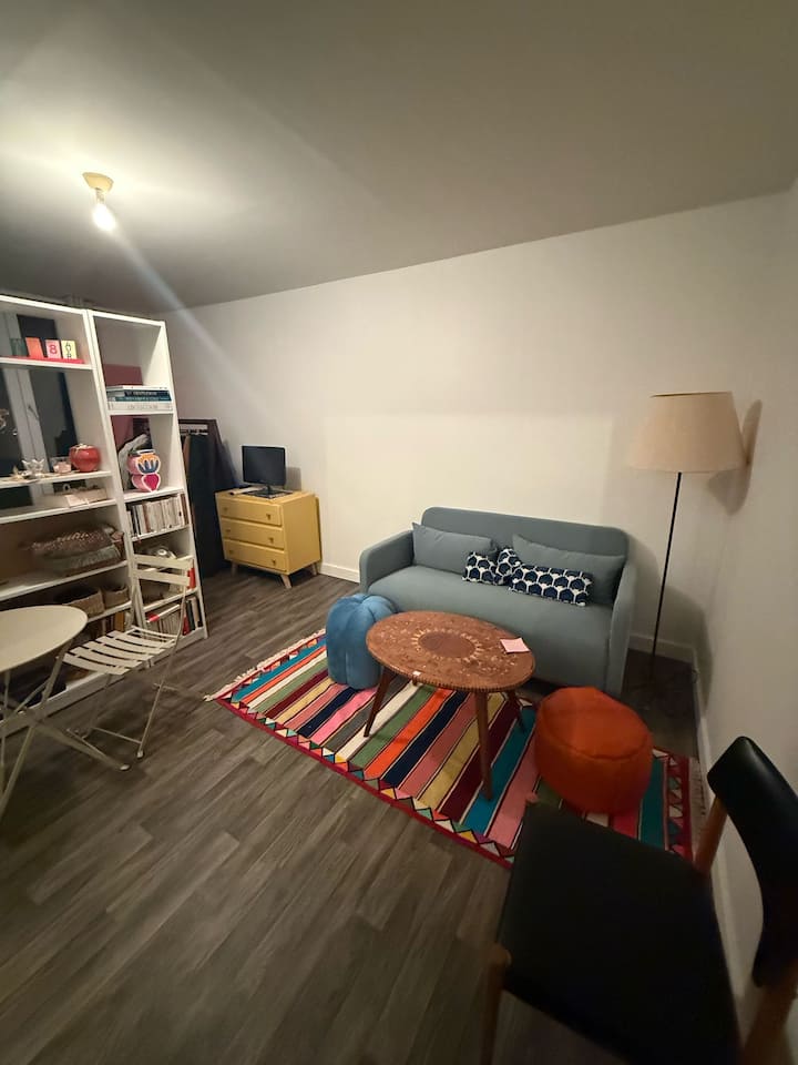 Appartement 11e - Entre Bastille & République - Paryż