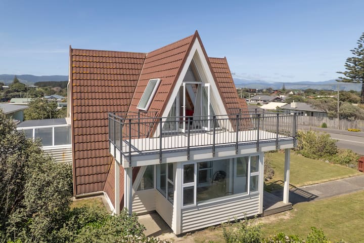 Alpha - Ōtaki Beach