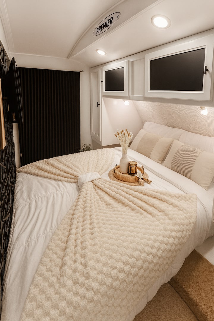 Casa Boho Camper
Close To Downton And Busch Garden - 