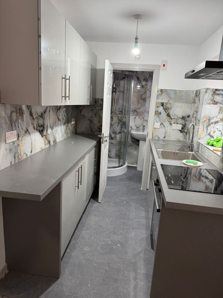 Modern 1 Bed Flat Near Co-op Live & Etihad Stadium - Manchester