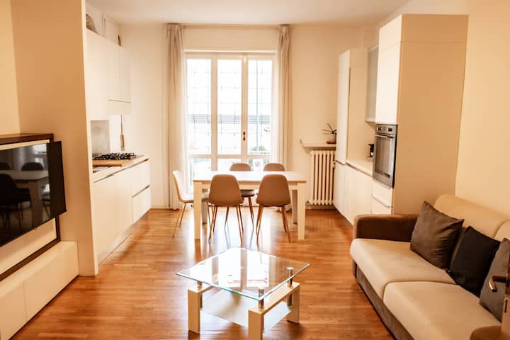 [Moscova, Elegant Apartment] In Centre Of Milan - Milán
