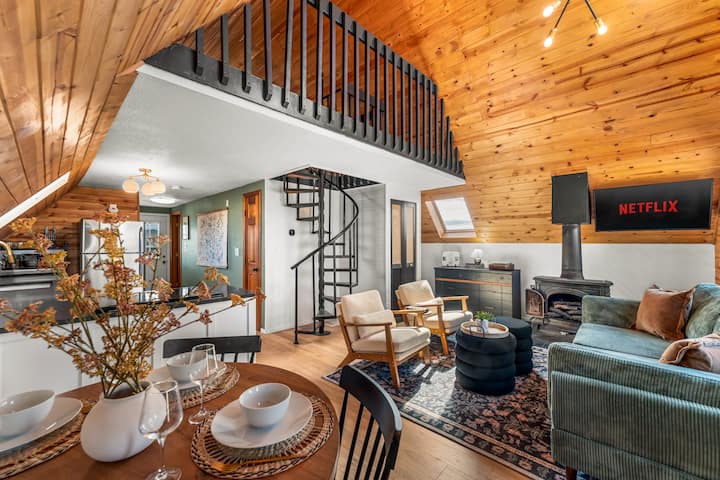 A-frame Cabin| Hot Tub| Epic Pikes Peak View - États-Unis