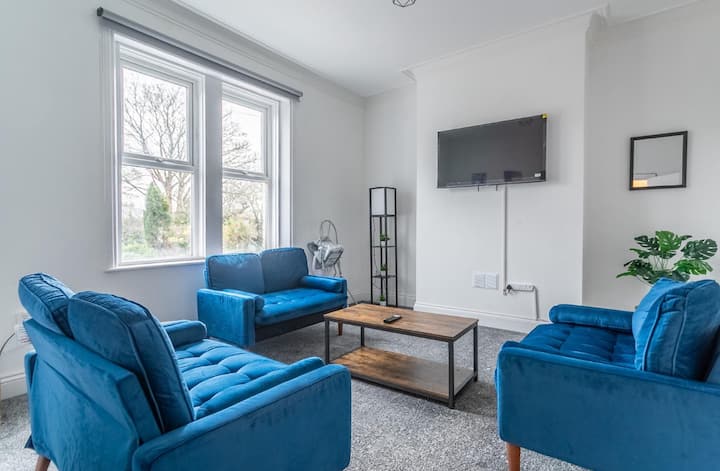 5 Bed Stay For Contractors And Families. - Morecambe