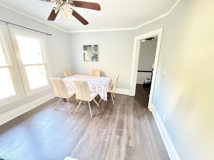 A Quiet Pause 岁月小憩 - Niagara Falls