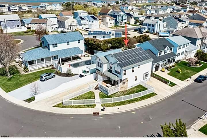 Beach Breeze Home - Long Beach Island, NJ