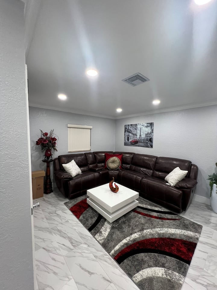 The Comfort Residence At Lauderdale - Plantation, FL
