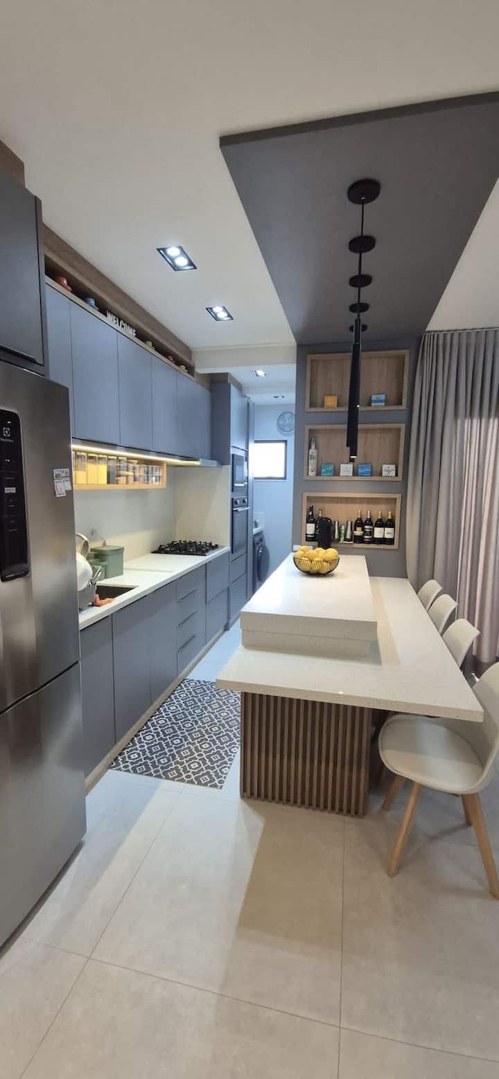 Cobertura Com Vista Mar A 100 Metros Da Praia - Bombinhas