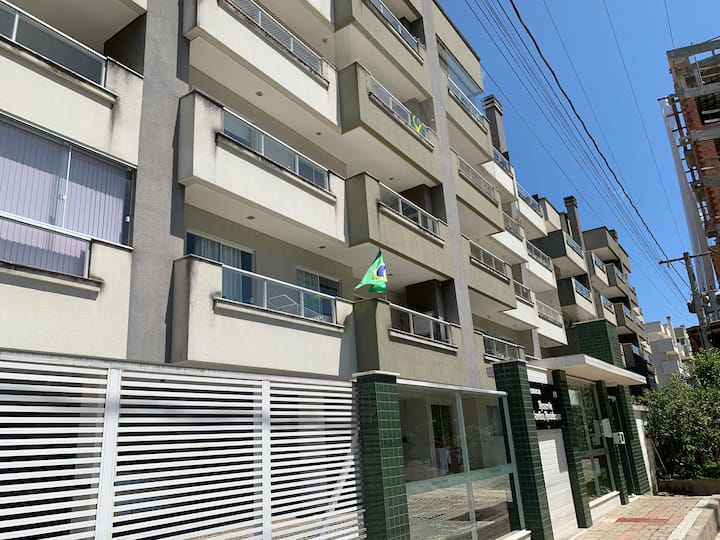 Apto Na Praia De Bombas - Bombinhas