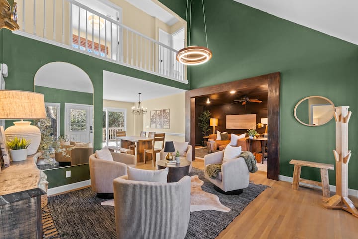 2 Kings / 2 Lx Twins 
Home Away From Home - Wesley Chapel, NC