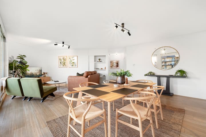 New Farm Sophisticated Retro~3bed,1bath,1car,views - Windsor, Australia