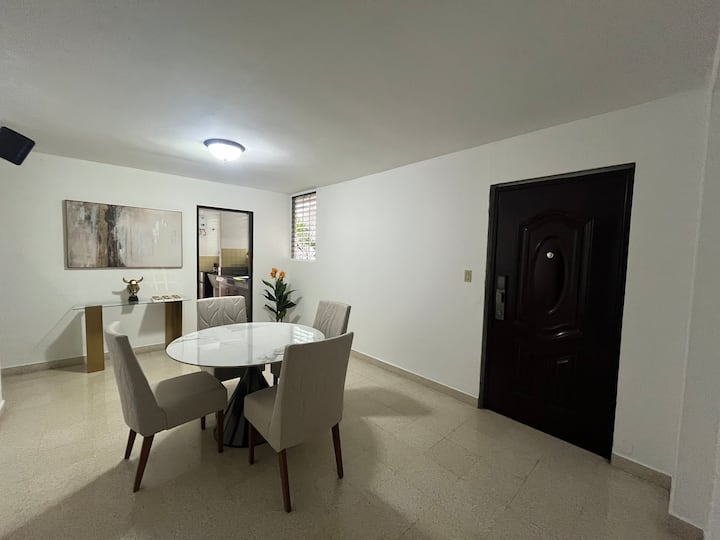 Apartamento Privado En El Cangrejo 4 Habitaciones - Panama City