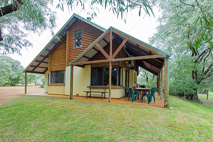 Snotty Gobble Cottage | Loft Retreat In Yallingup - Yallingup