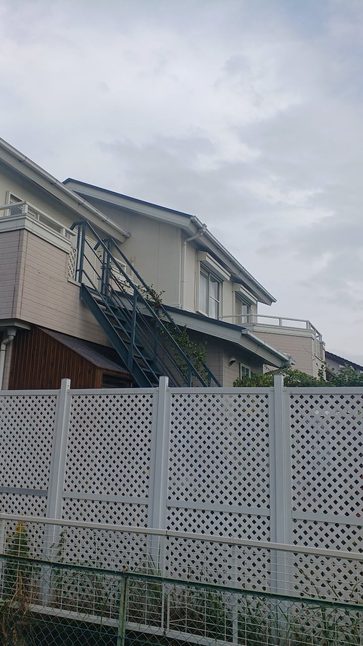 天然昆布水つけ麺屋さんが併設されています夜はつけ麺&もつ鍋どて、簡単なおつまみありますよ土日はお鮨も - Okazaki
