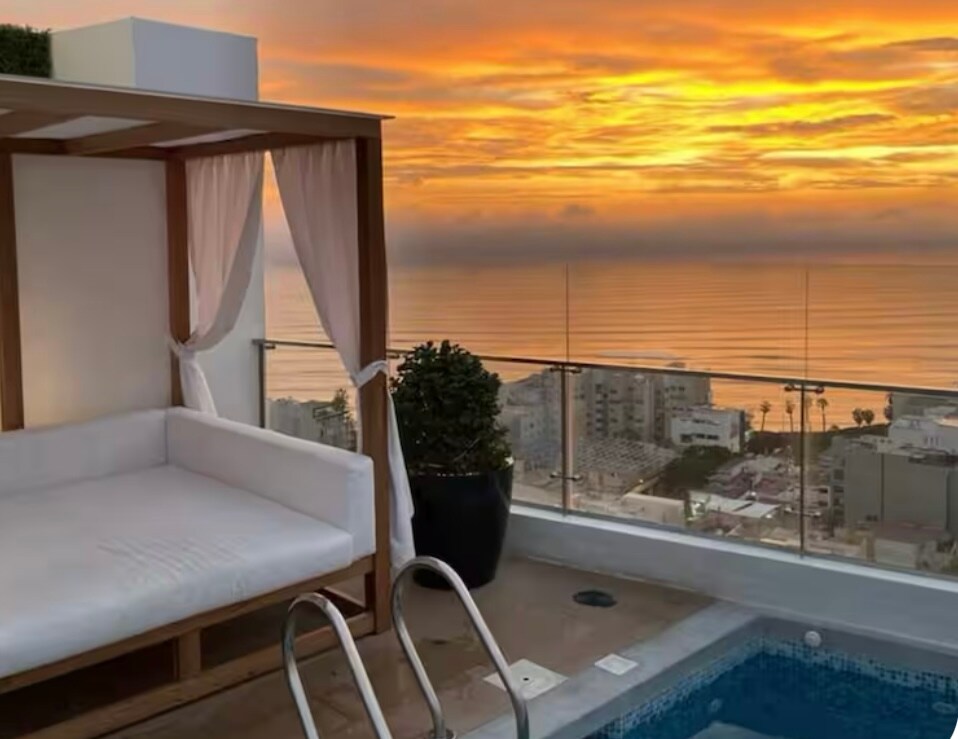 Ático romántico en el último piso con jacuzzi privado - Departamentos ...