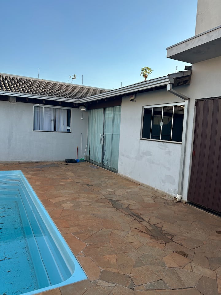 Casa C/ Piscina - Ourinhos