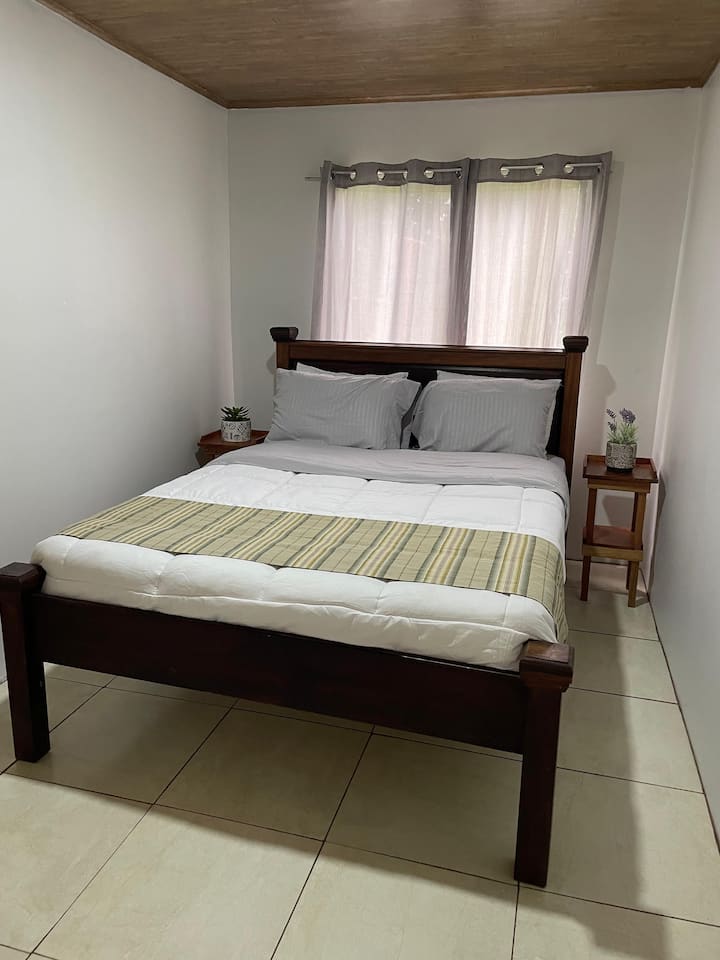 Lodging With A Private Lake In Bajos Del Toro - Bajos del Toro