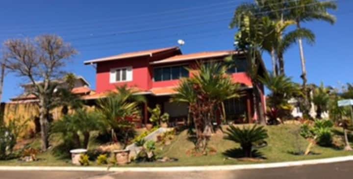 Perfeita Para Você – Piscina, Churrasco E Diversão - Águas de Lindoia