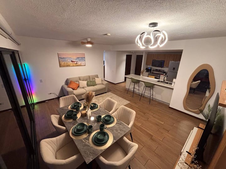 Departamento Moderno, San Salvador - San Salvador (El Salvador)
