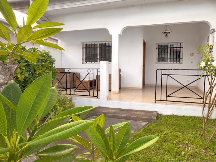 Secure 1br | 24/7 Guard + Parking, Central Akanda - Gabon