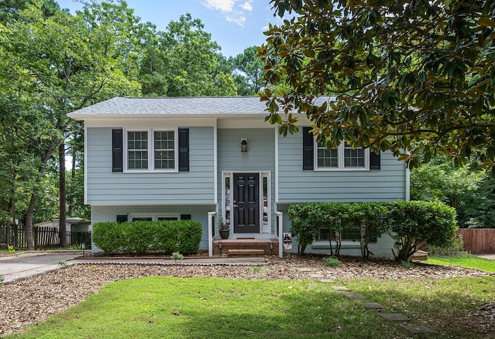 4br North Raleigh Retreat W/deck & Yard - Raleigh, NC