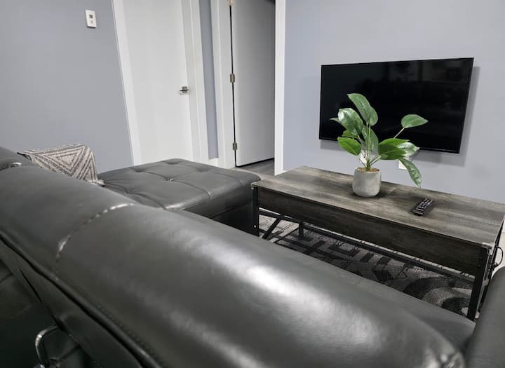 North Delta-contemporary 1br Suite 20 Mins To Van - Surrey